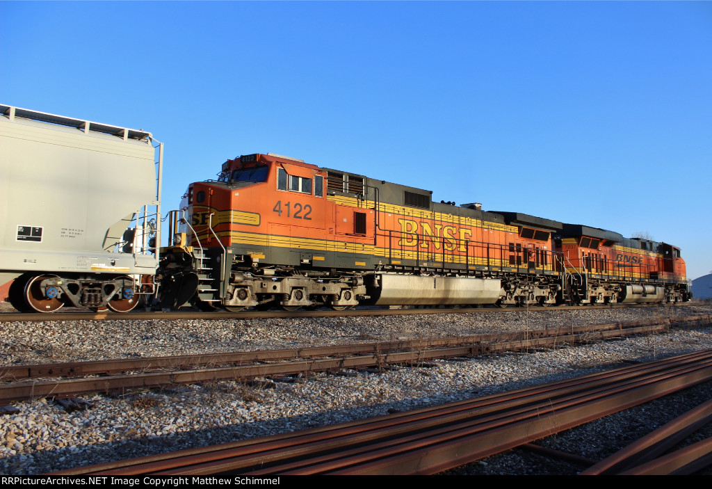 BNSF 4122